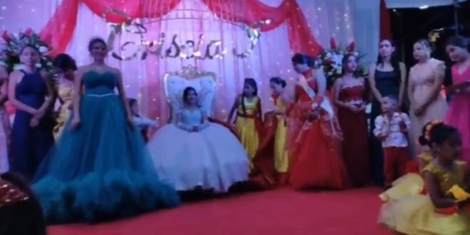 Coronación en la Feria Patronal de Yarumela, La Paz ...