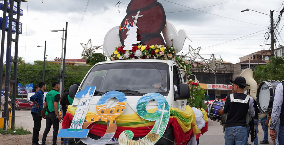 Colorido carnaval en el 189 aniversario de Juticalpa como ciudad ...